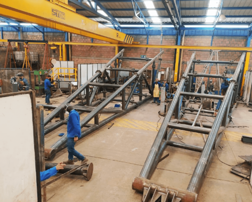 Fabricación de Estructura Metálica y Montaje de Cruce de Tubería ...